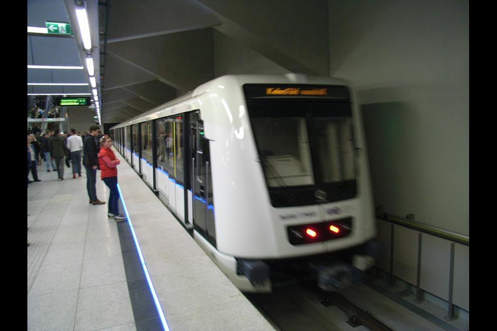 Automated metro Line M4 opens in Budapest | News | Railway Gazette ...